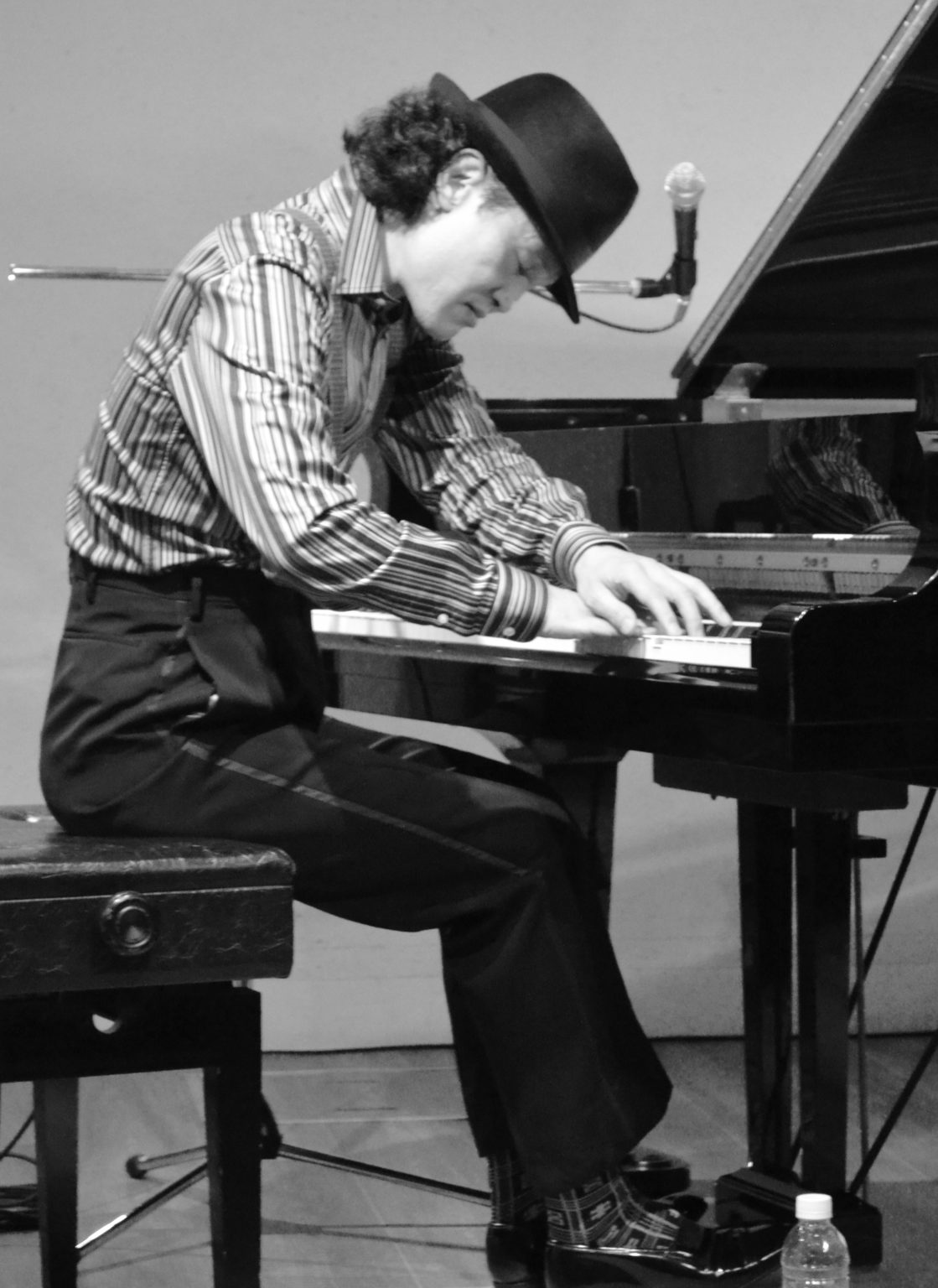 Arima Keisuke / Left Hand Pianist – Art Village